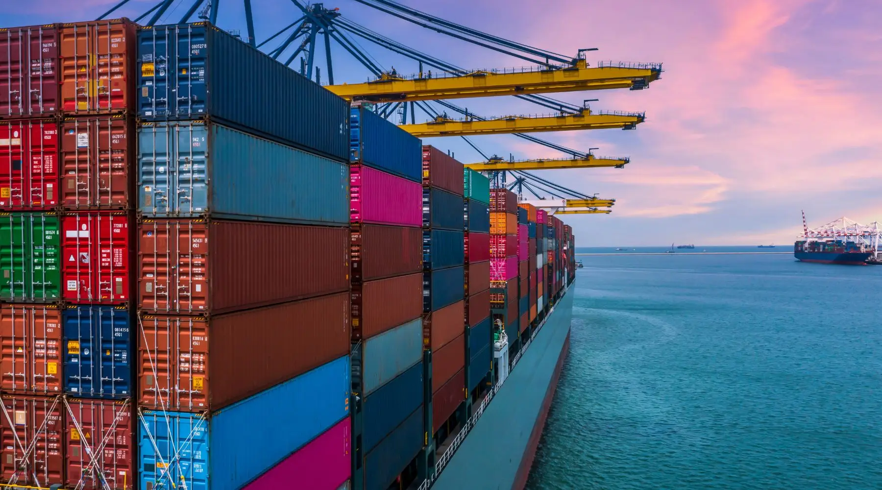 Best Tariff-Proof Stocks to Buy in 2025